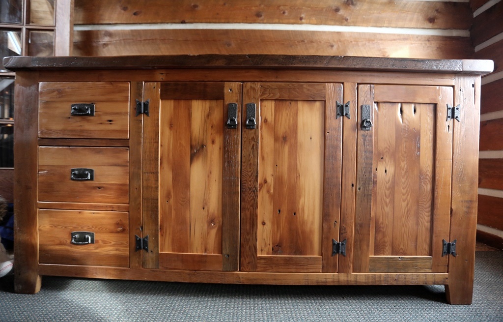 Custom Reclaimed Wood Buffets | HD Threshing Floor Furniture
