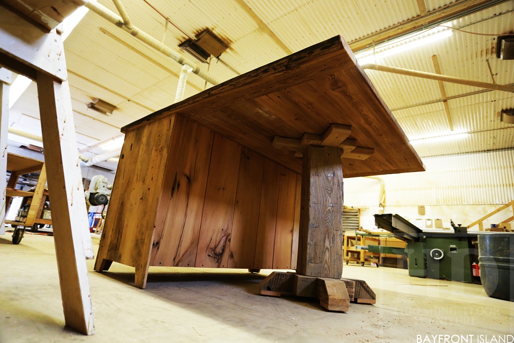 Reclaimed Wood Kitchen Island | HD Threshing Floor Furniture
